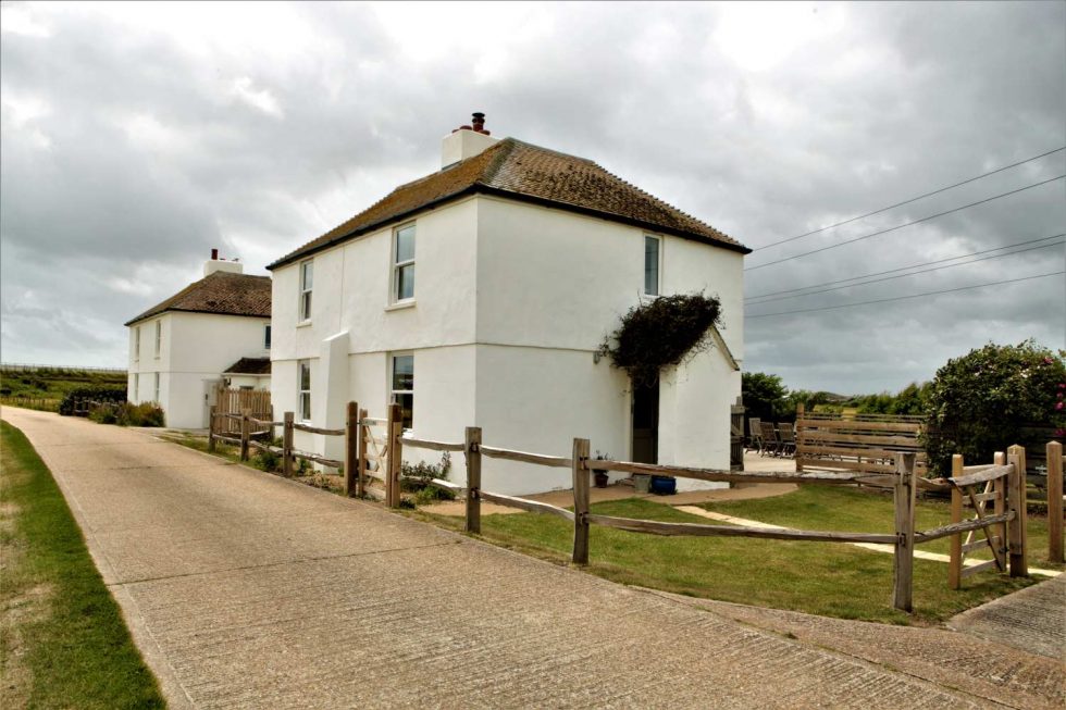 Romney Cottage - Cabins and Castles