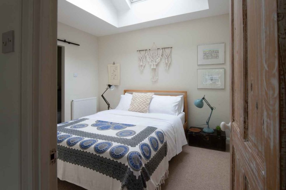 Pett Level Beach House - Cabins and Castles