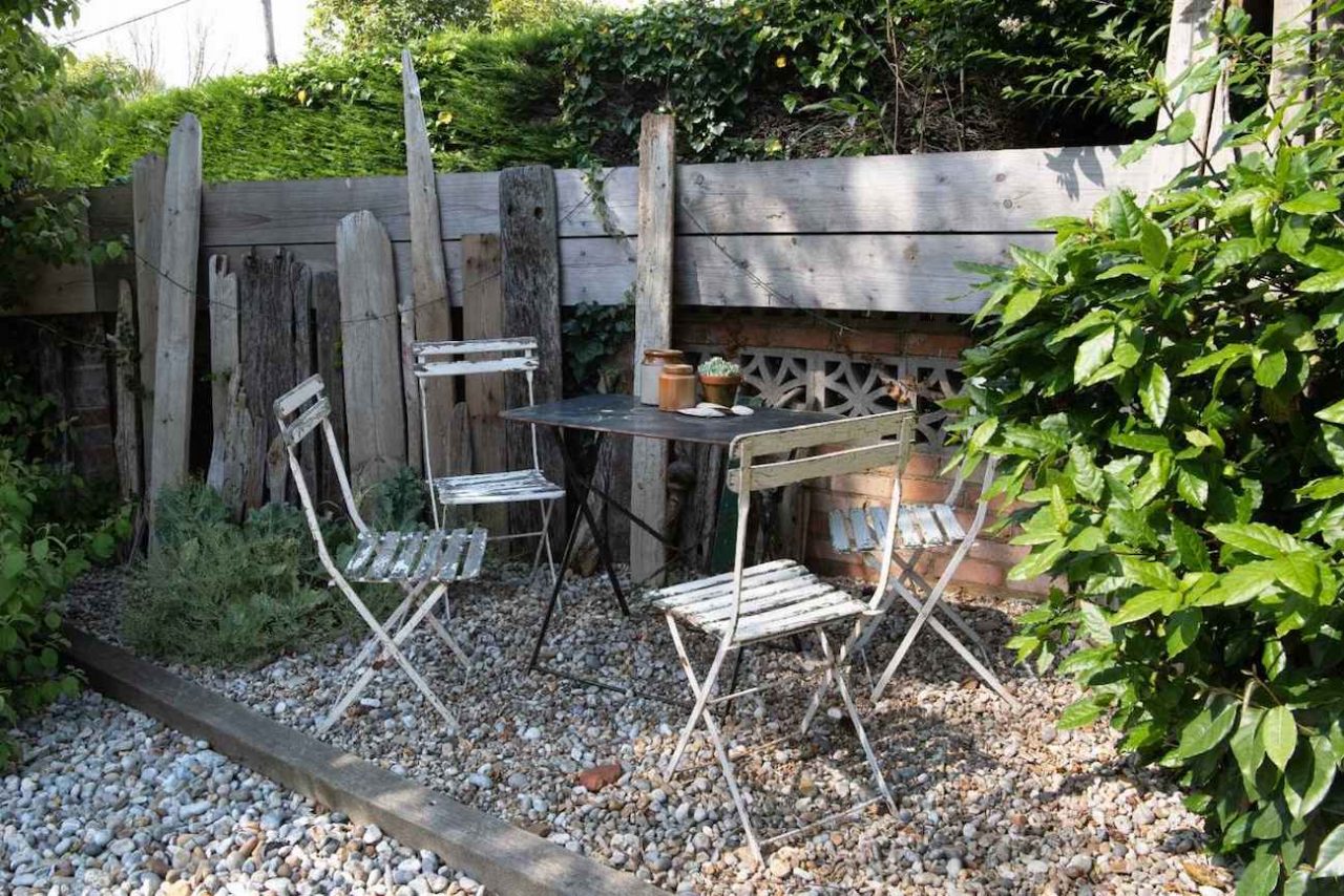 Pett Level Beach House - Cabins and Castles