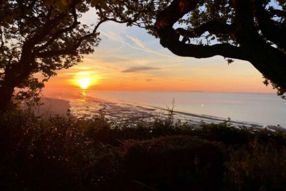 Cliff End View - Cabins and Castles